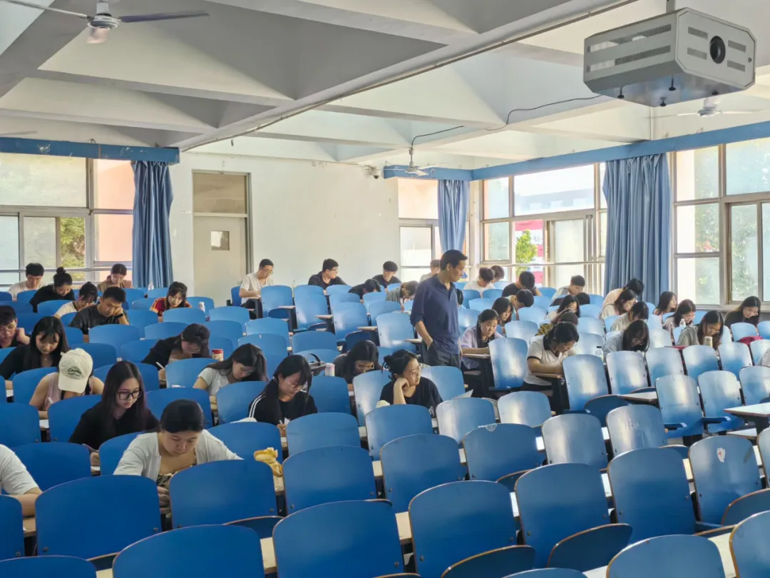 理学院开展师范专业认证知识考试-学院动态-理学院